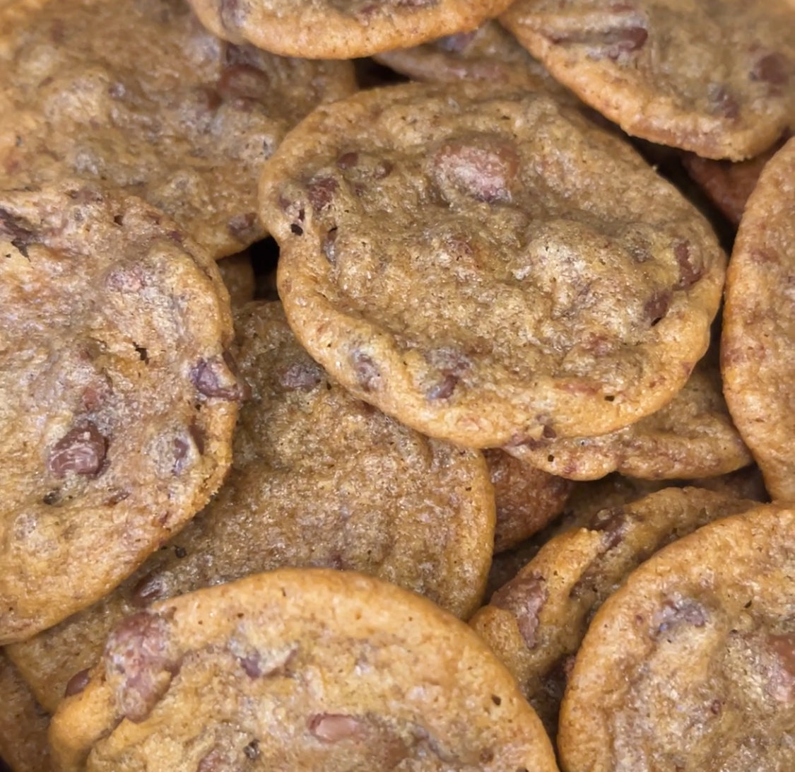 OG Chocolate Chip Bucket – Buckets Cookie House